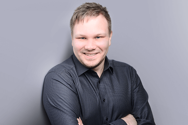 Dozenten - Bajorat-Media.com